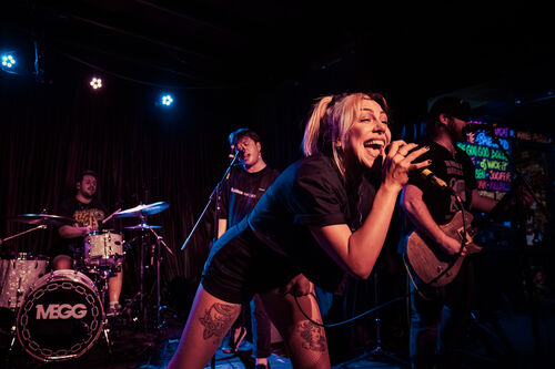 Interview: 6 Fragen an MEGG - AWAY FROM LIFE