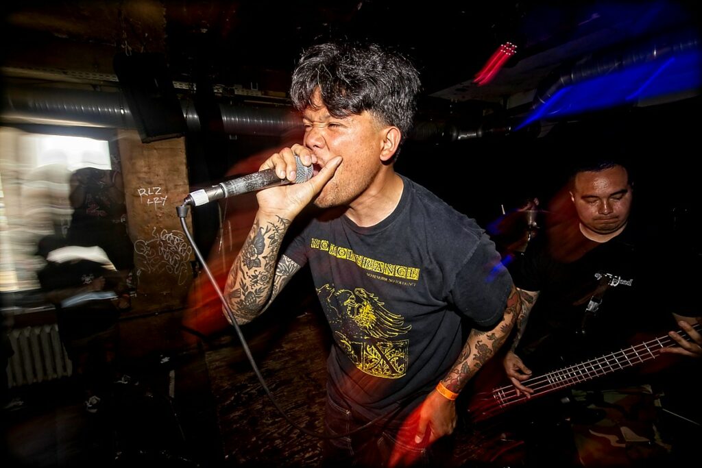 SUNAMI und HEADBUSSA ab Ende Mai auf Tour - AWAY FROM LIFE