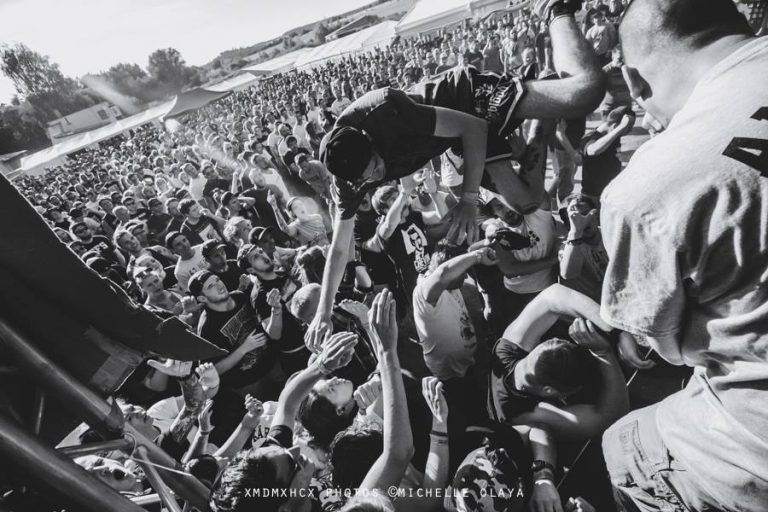 Fluff Fest geht 2023 in seine letzte Auflage - AWAY FROM LIFE