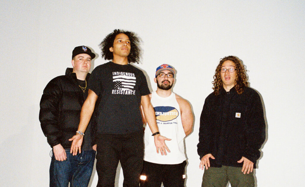 REGULATE mit neuem Video zu "In The Moment" - AWAY FROM LIFE