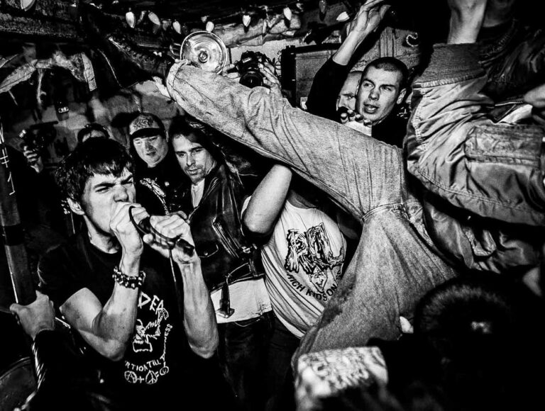 Details zur Tour von SAVAGEHEADS (HC-Punk / USA) im Juni - AWAY FROM LIFE